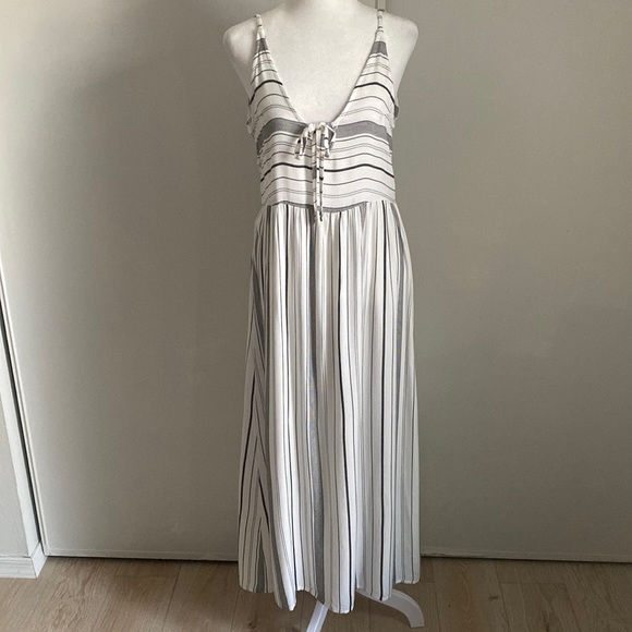 Roxy | Dresses | New Roxy Maxi Summer Beach Ready Sleeveless Striped ...